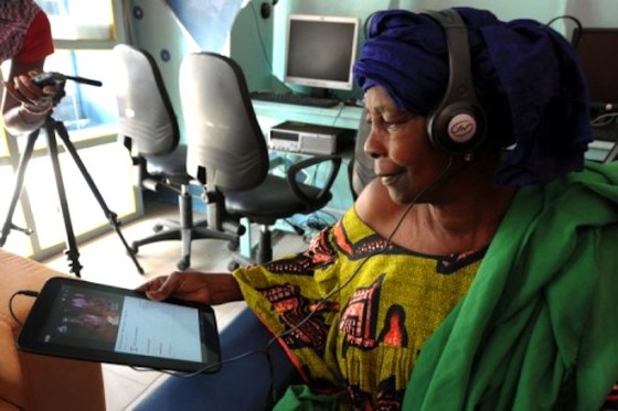 World's First 'Tablet Cafe' Circumvents Chronic Power Cuts - Green Prophet
