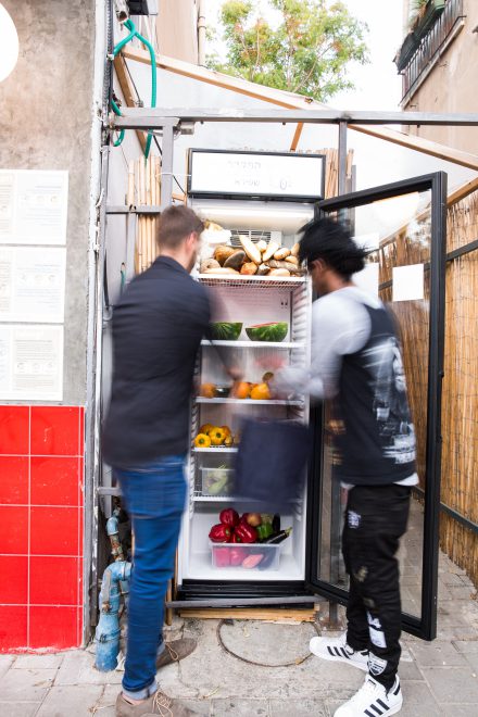 The Fridge: Reducing Food Waste in the Community - Green Prophet