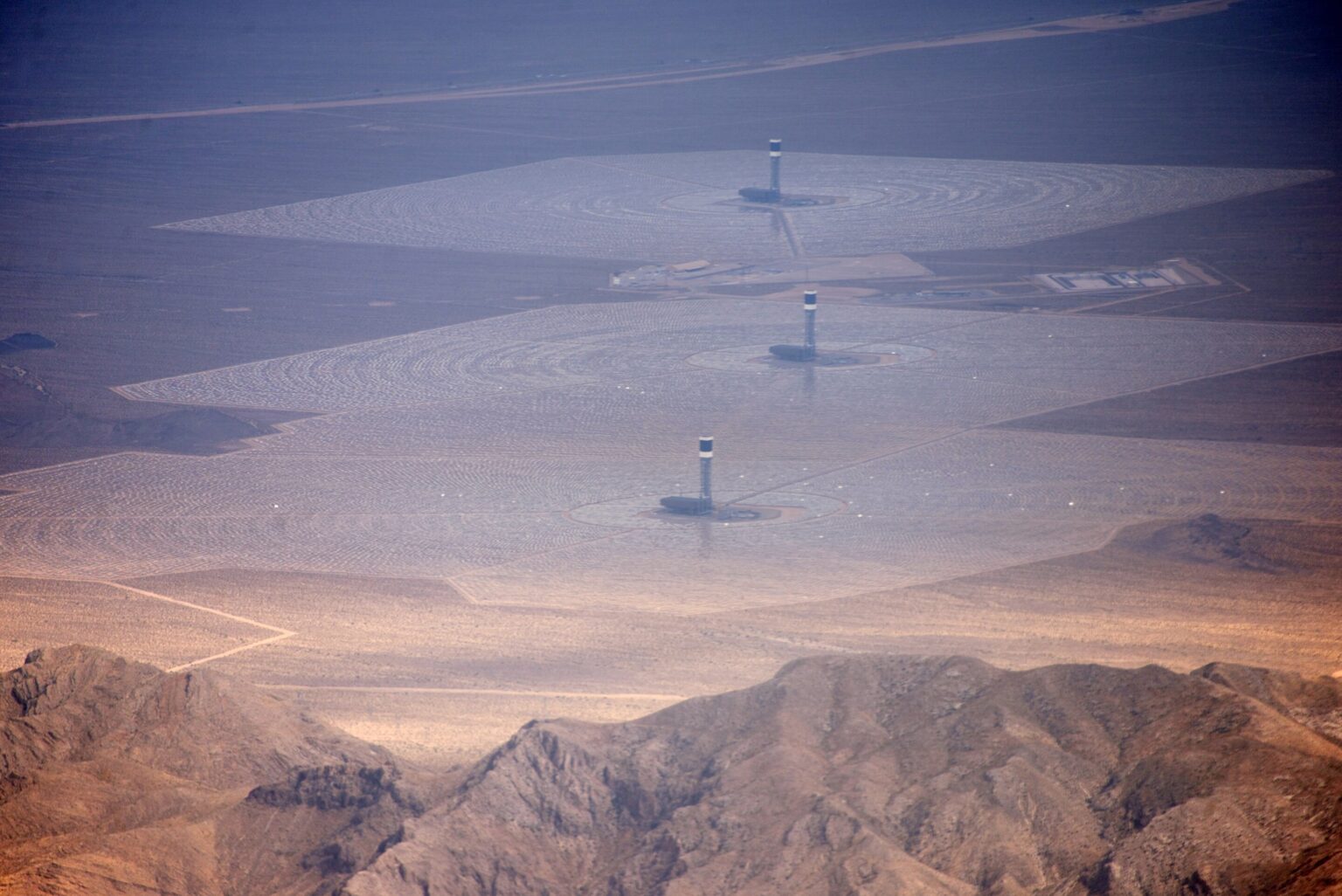 Ivanpah's Sunset: Why the Collapse of a $2.2 Billion Solar Dream ...