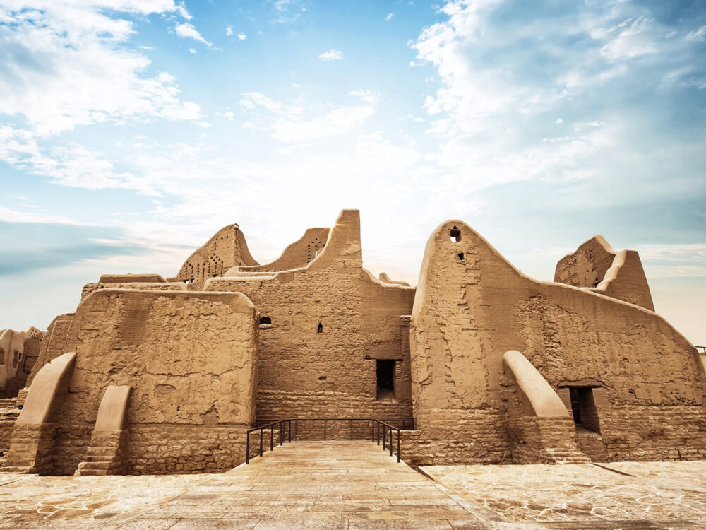 House of Saud palaces built from mud - Green Prophet