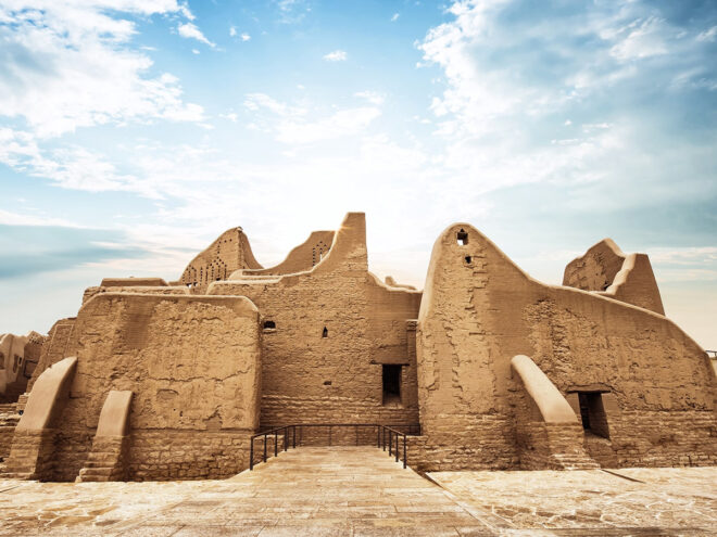 House of Saud palaces built from mud - Green Prophet