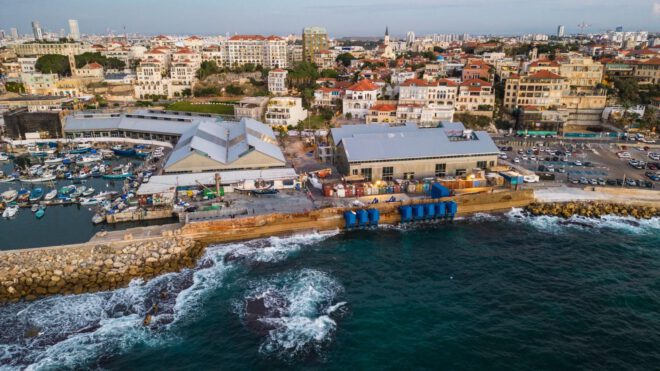 Eco Wave Power tests pilot at Israeli seashore - Green Prophet