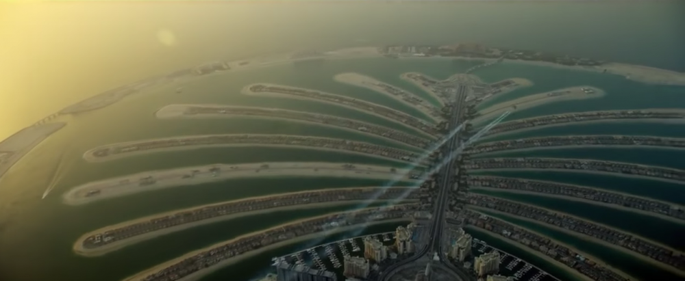 Amazing birdmen jet fly over Dubai - Green Prophet
