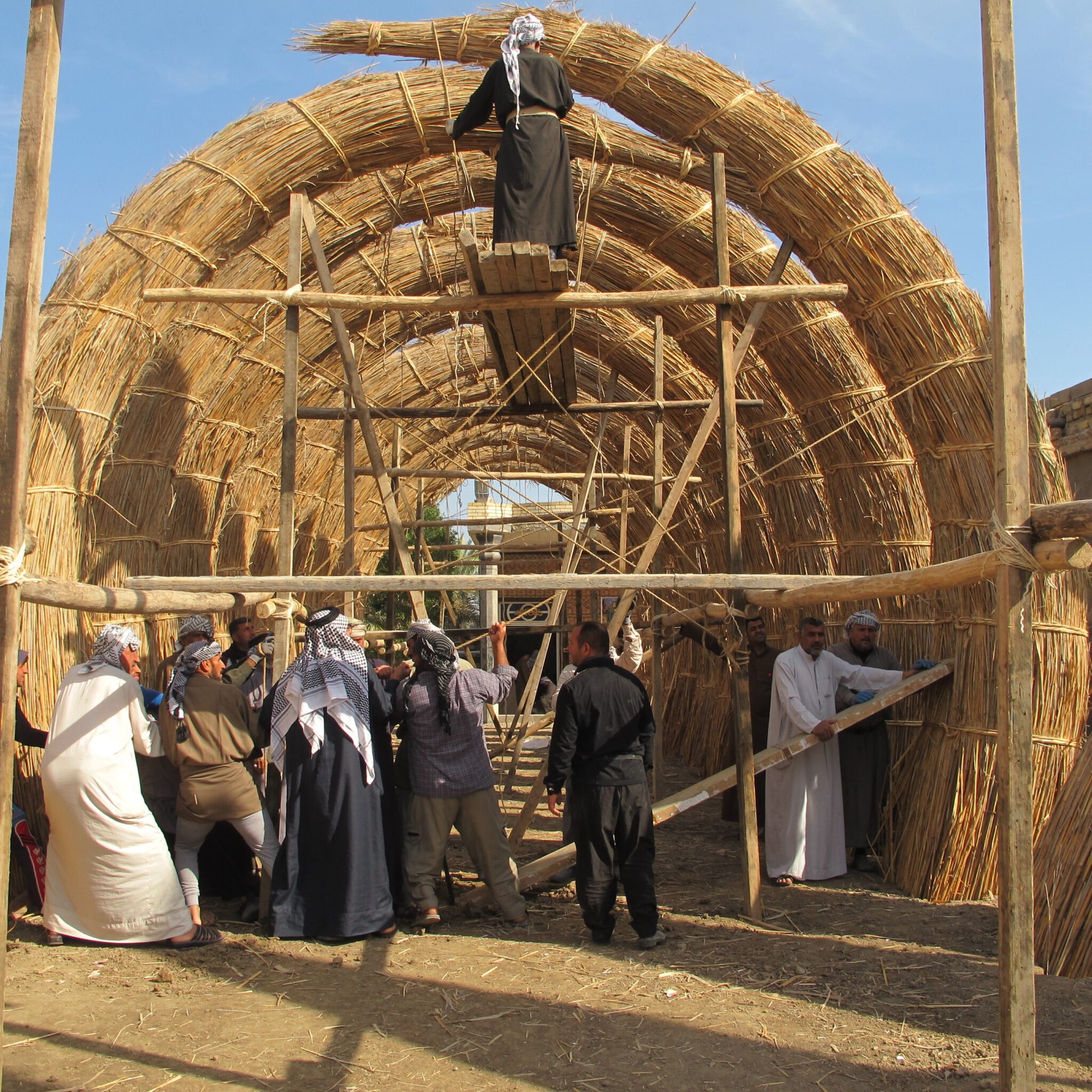 Mudhif, an Iraqi guesthouse, from reed grass connects American veterans ...